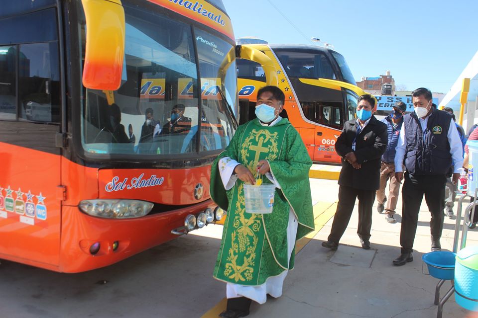 ILAVE : REANUDÓ SERVICIO EL TERMINAL TERRESTRE Y SE REACTIVA EL ...